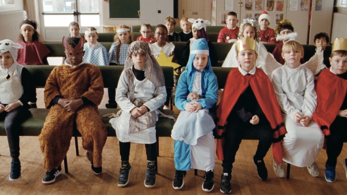 Ken Wardrop Irish Documentary 'So This Is Christmas' Premieres at Hot Docs | Trailer - VIMooZ